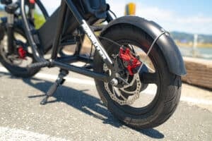 EMOVE Roadrunner V2: Fast & Fun Seated Scooter for Adults