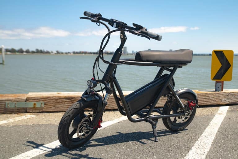 EMOVE Roadrunner V2: Fast & Fun Seated Scooter for Adults