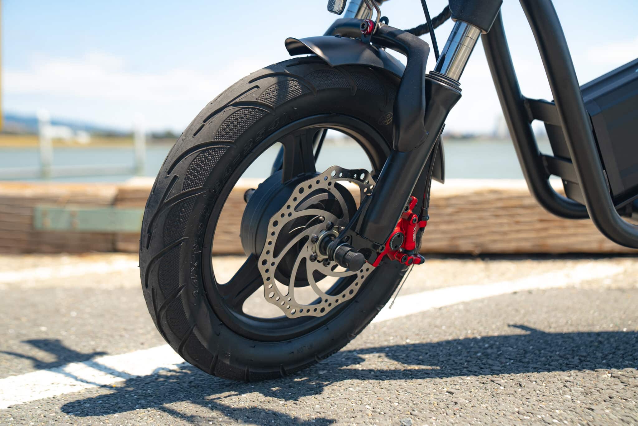 EMOVE Roadrunner V2: Fast & Fun Seated Scooter for Adults