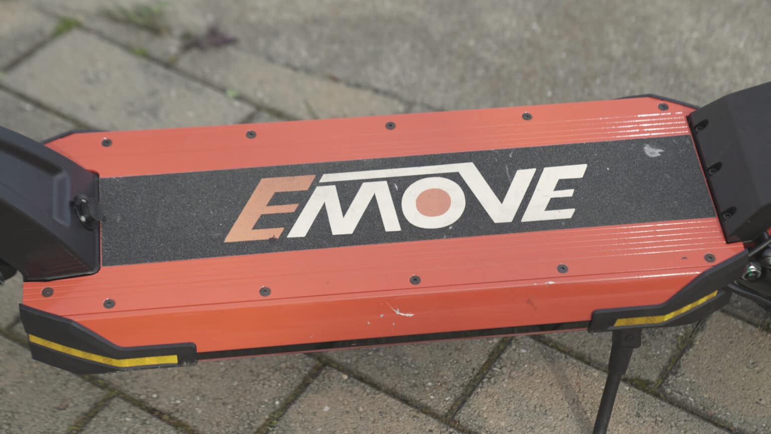 The Dual Motor EMOVE Cruiser V2 Review – EMOVE Goes AWD